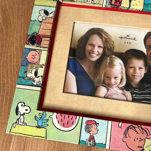 Hallmark | Accents | Hallmark Peanuts Snoopy Picture Frame | Poshmark
